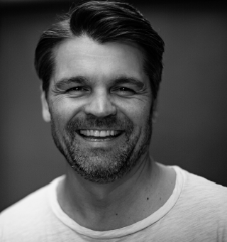 Kelly Gunning - Independent Artist Group